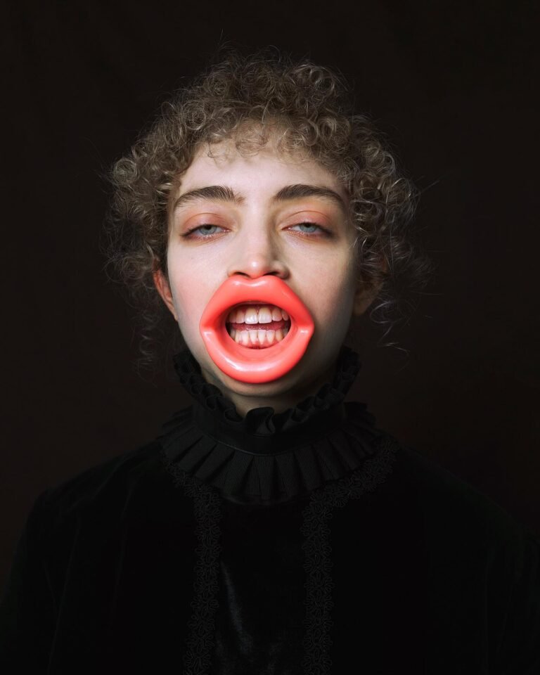 Romina Ressia y la evolución de la sociedad - INFOMAG MAGAZINE